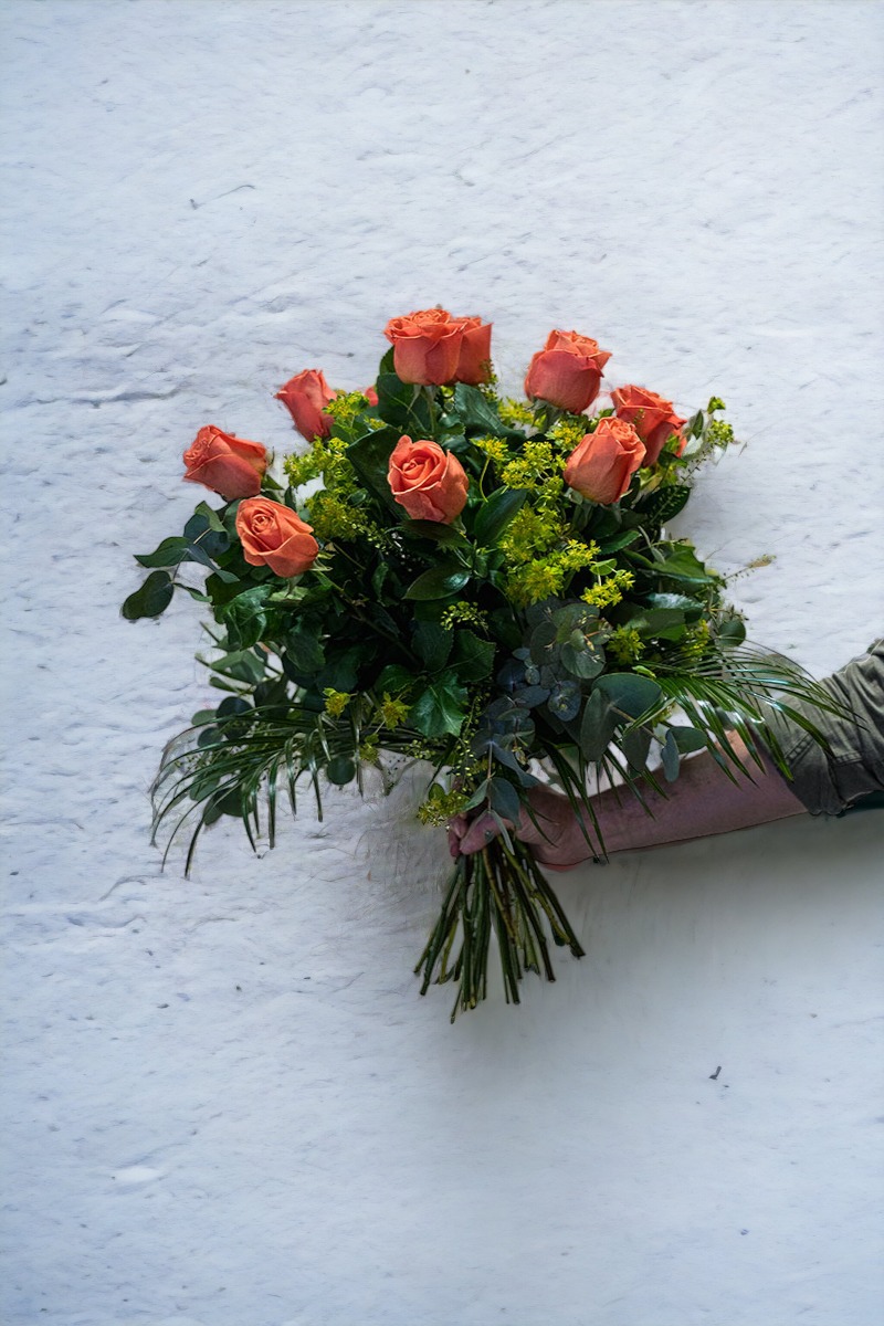 Ramo de Rosas naranjas – La Ponsetia